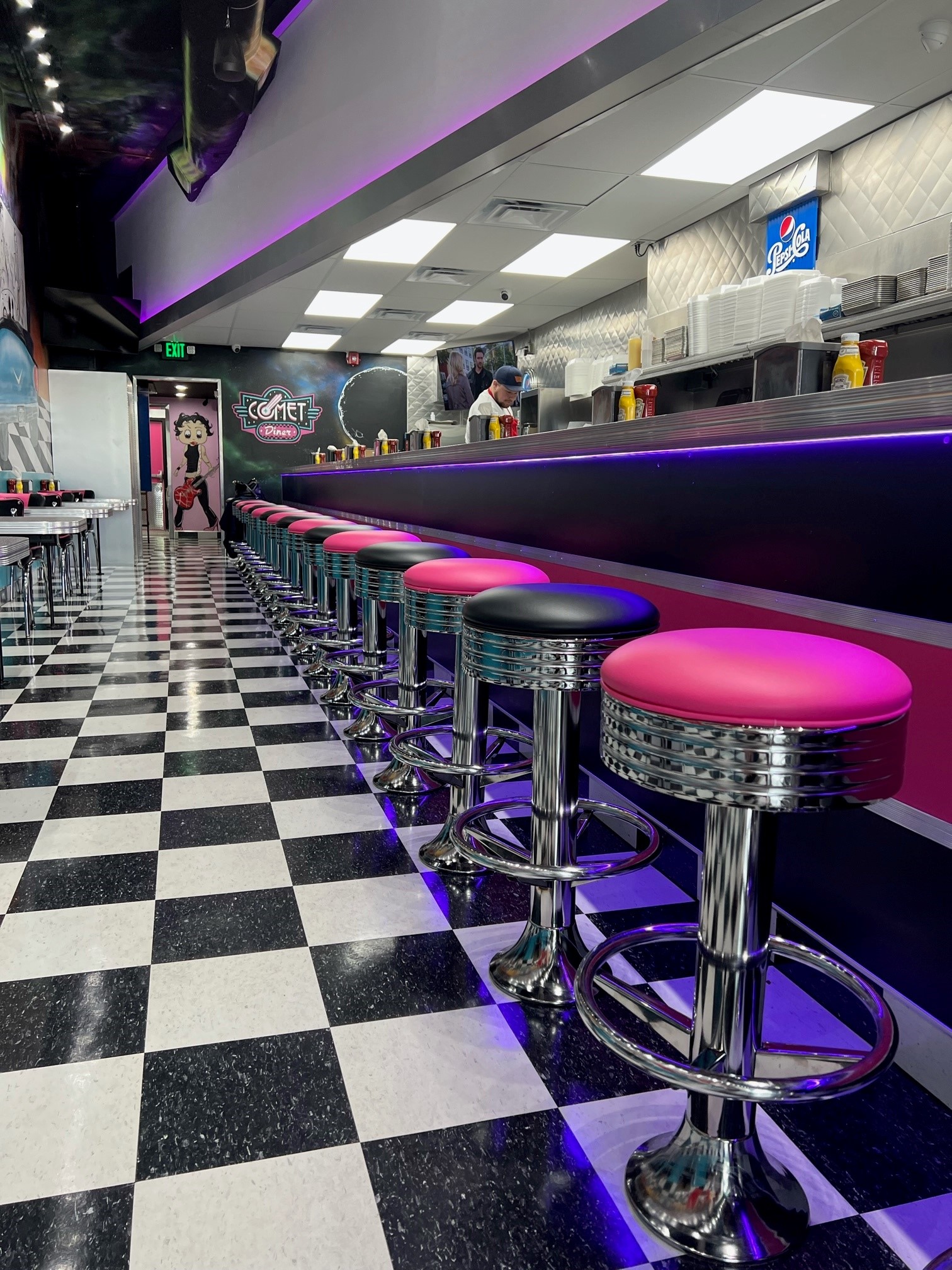 Comet Burgers in Royal Oak – MI - RetroSpaces